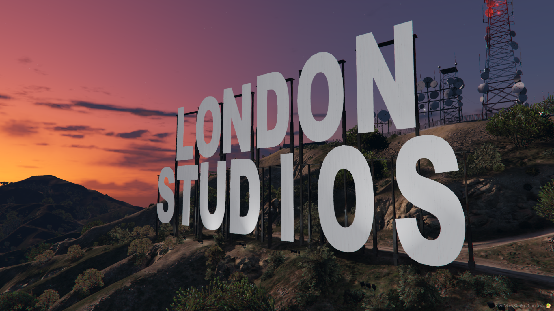 Custom Vinewood Sign V2 | London Studios